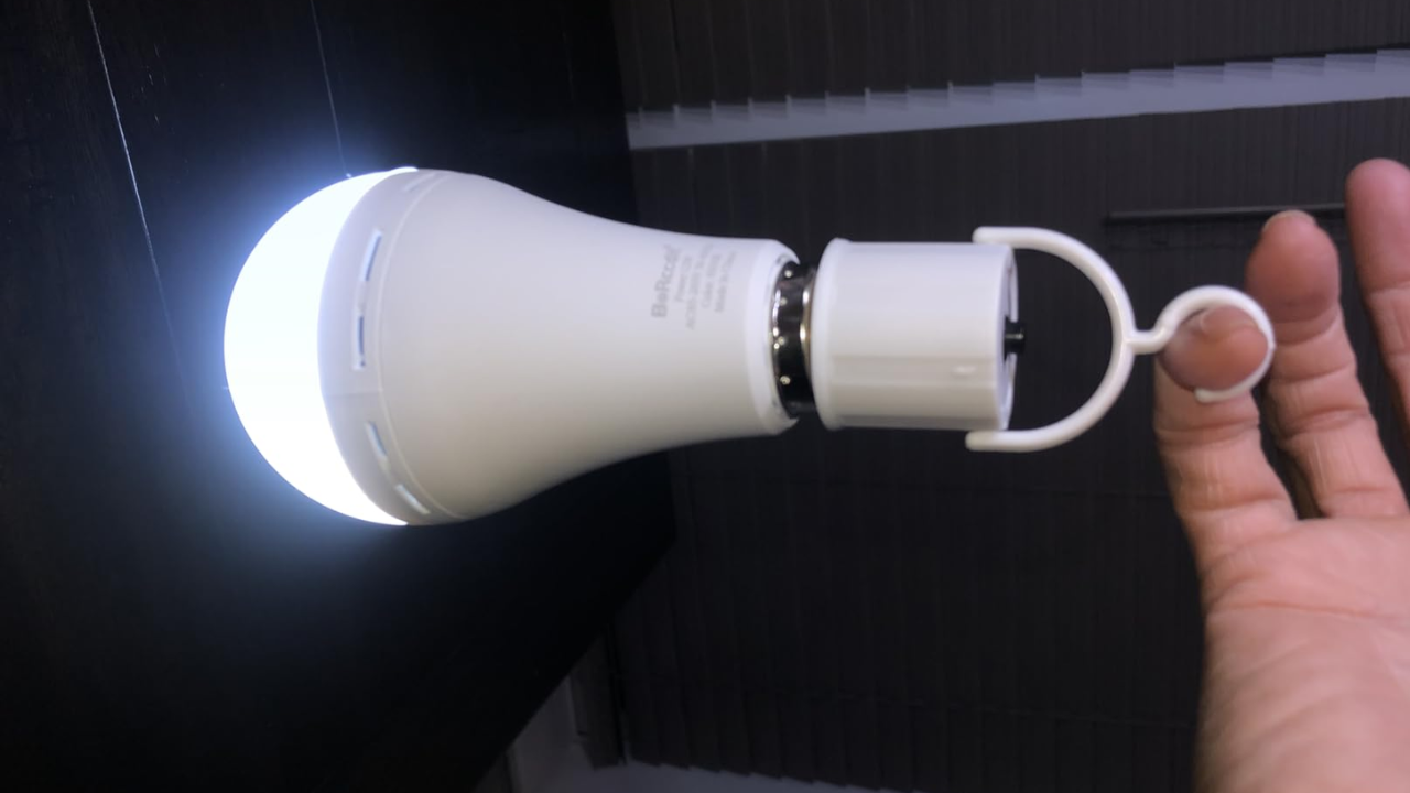 How Much Electricity Does a Lamp Use? Find Out Now!