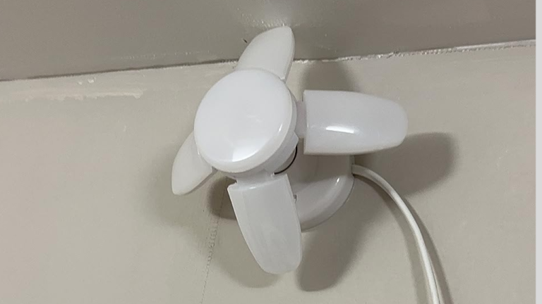 How to Wire a Lamp with Two Bulb Sockets – Easy Guide